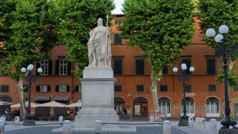 Piazza Napoleone Lucca: A Guide to Lucca’s Iconic Square - Discover ...