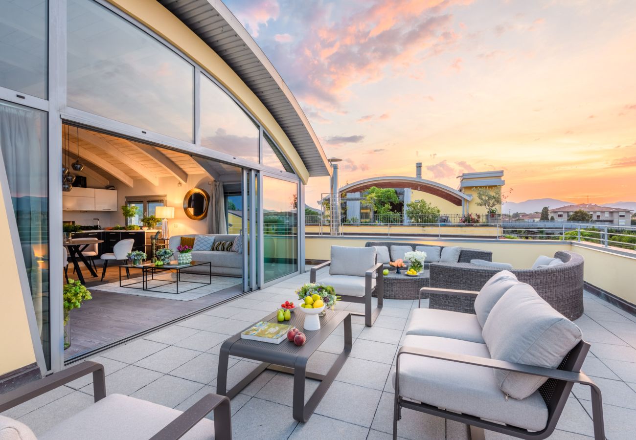 Luce Terrace Penthouse - Apartments in Lucca